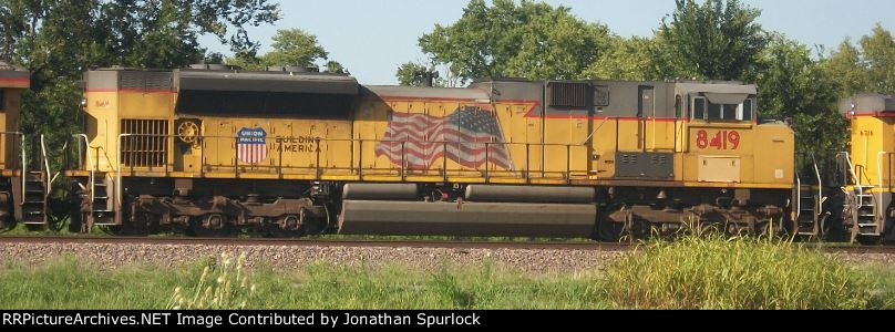 UP 8419, engineer's side view